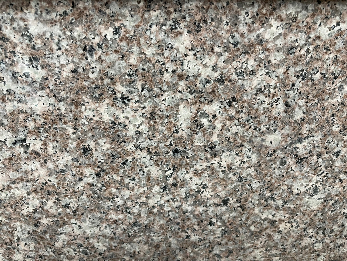 Bainbrook Brown Granite – Dufferin Tile
